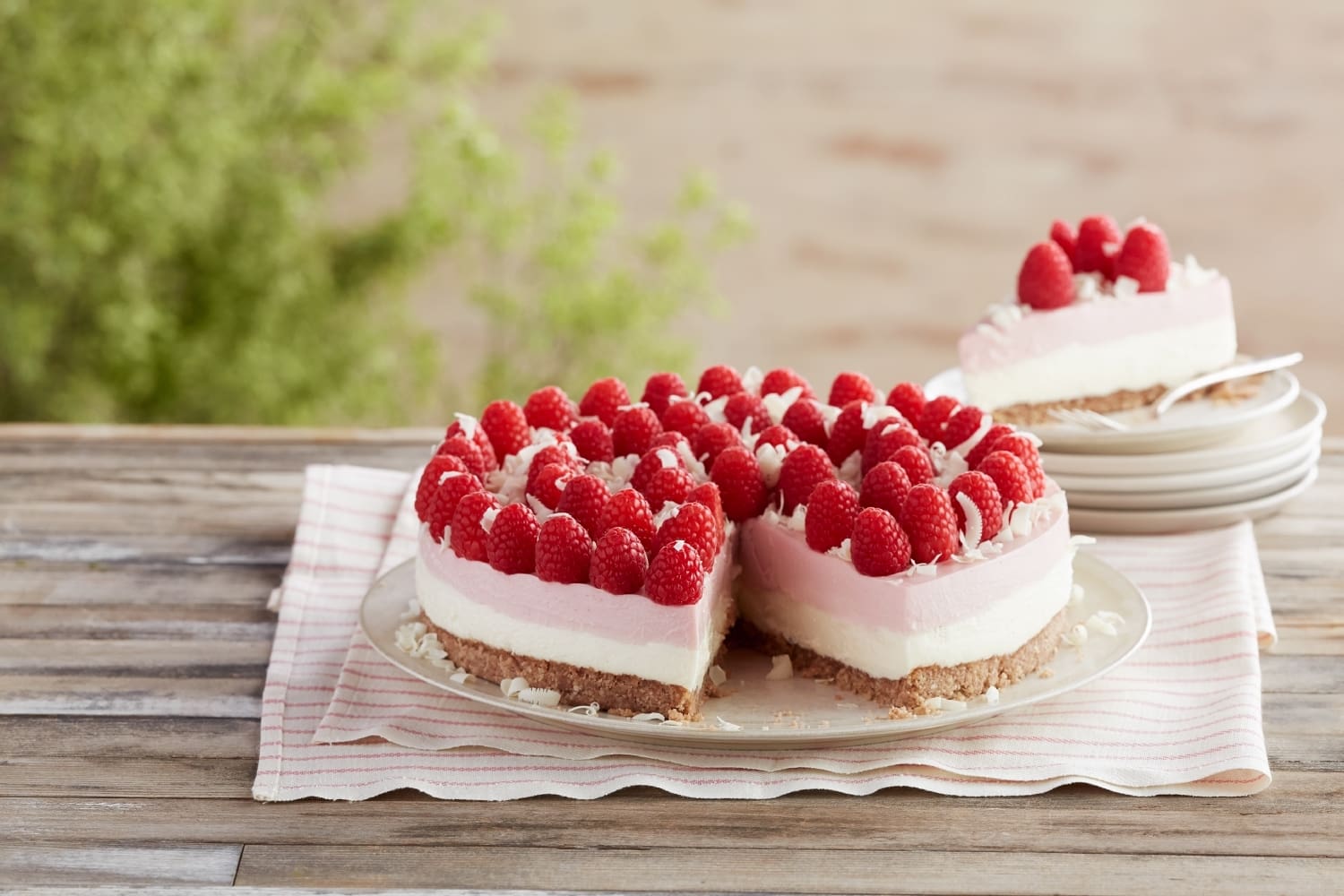 White-choc Raspberry Cheesecake - Driscolls