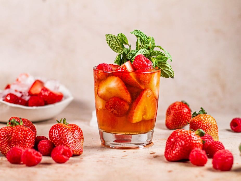 Strawberry and Raspberry Iced-tea - Driscolls