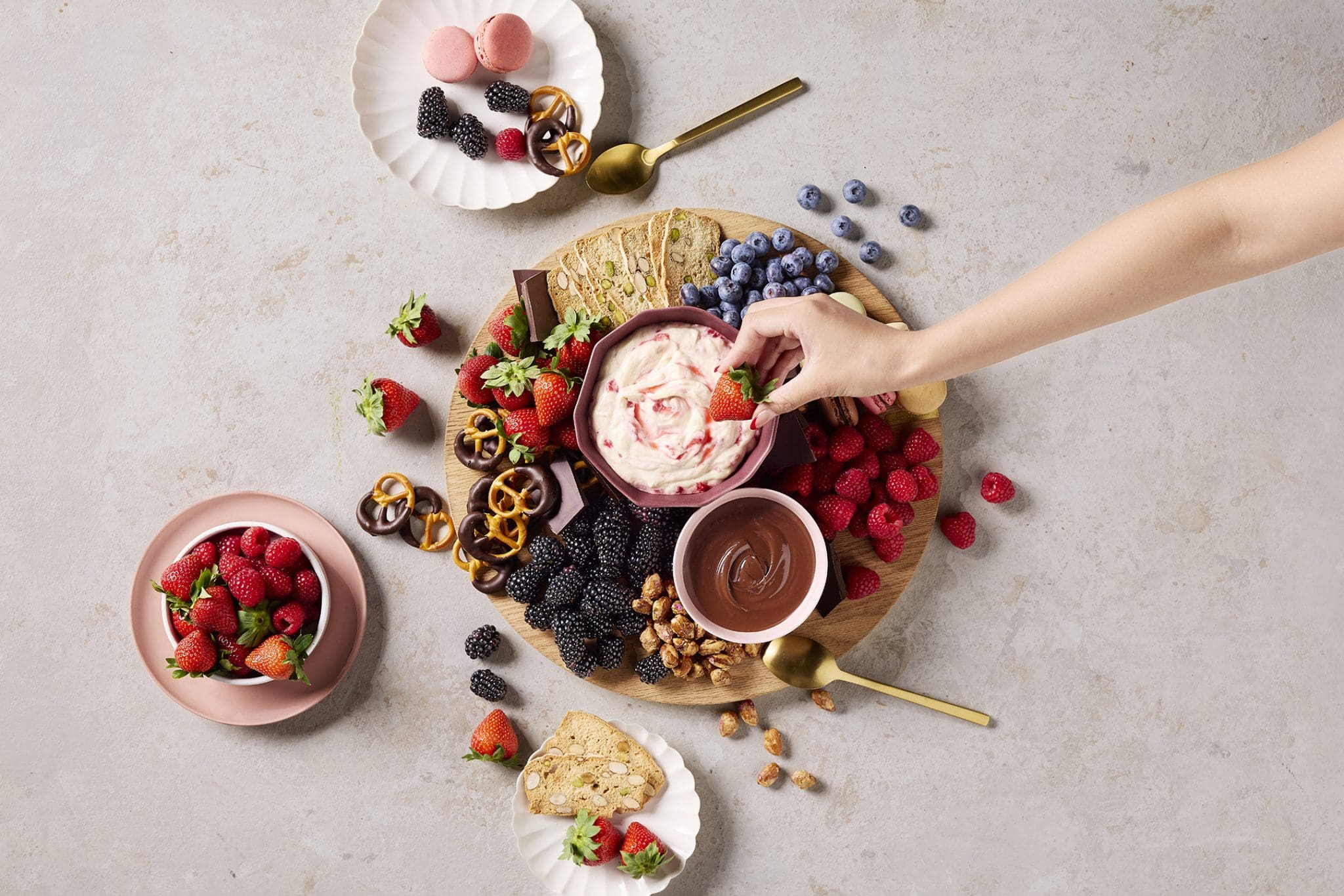 How to Create the Perfect Grazing Board - Driscolls
